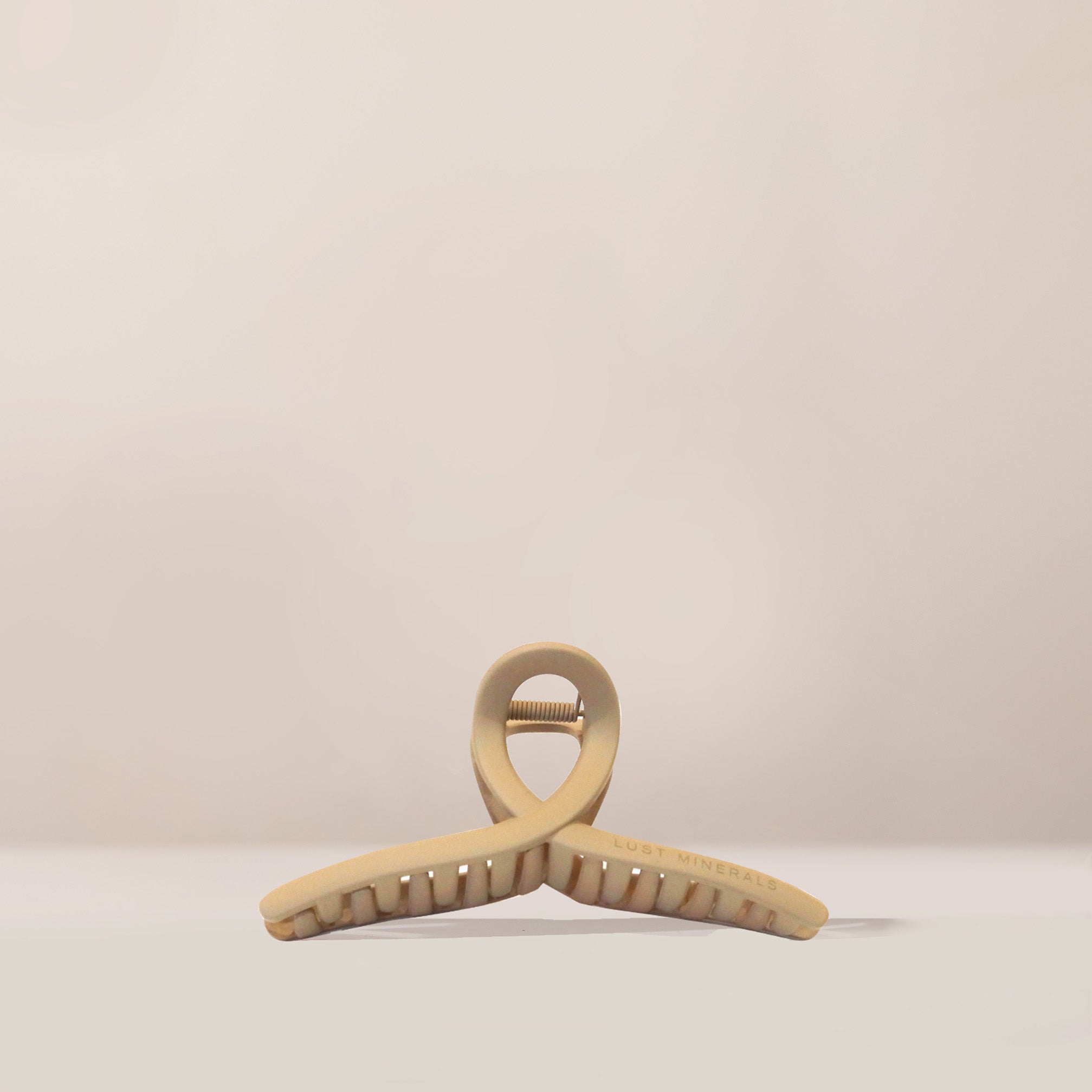 Signature Claw Clip – Lust Minerals